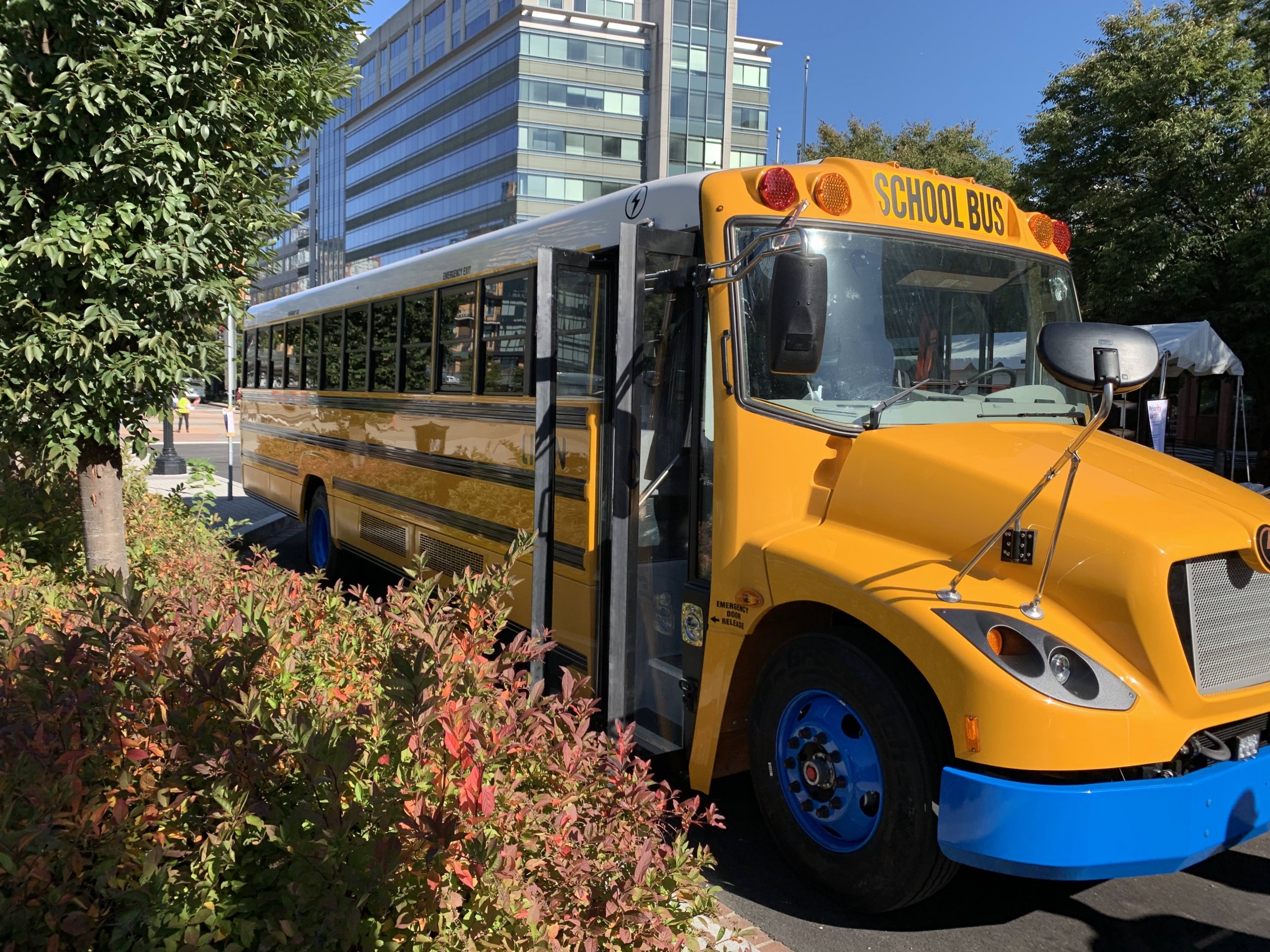Biden signs off on millions for electric school buses. Here's what that ...