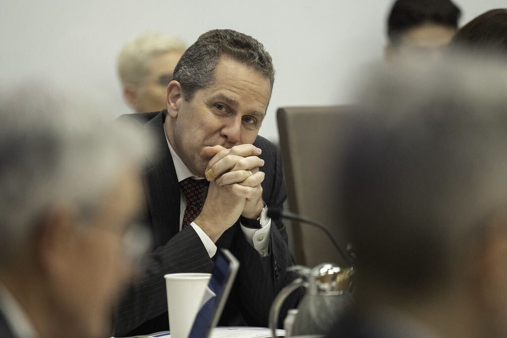 Fed’s Barr Commits to Full Term Amid GOP Calls for Regulatory Pause ...