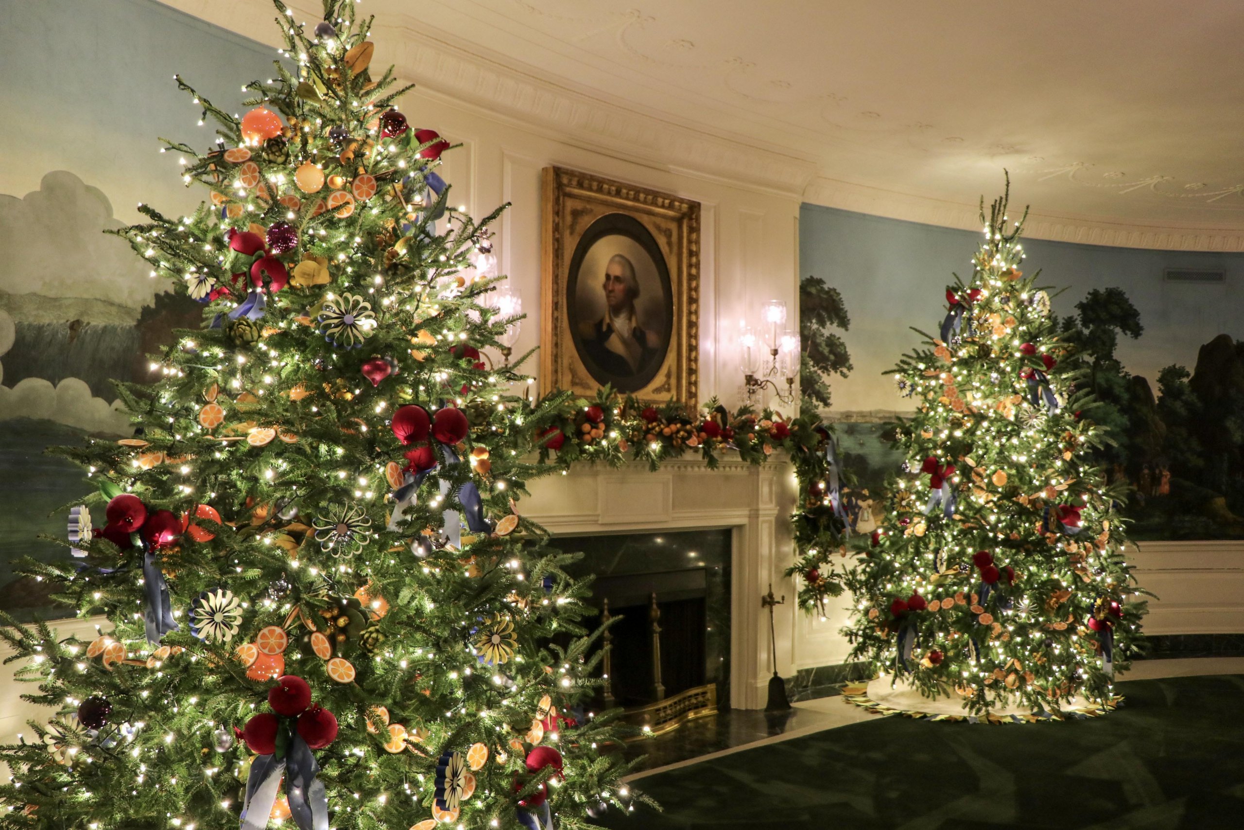 Photos: First Lady Jill Biden decks the halls of the White House for ... Photos: First Lady Jill Biden decks the halls of the White House for ...