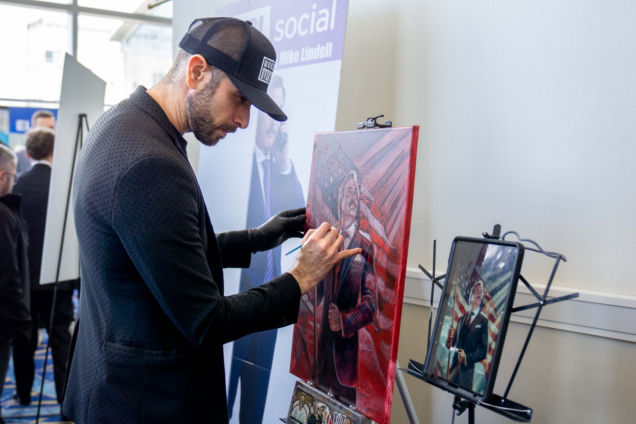 Musk showcased a chainsaw, sci-fi art at CPAC - Medill on the Hill
